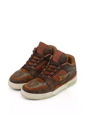 LOUIS VUITTON Monogram Trainer Sneakers - Brown