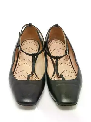 Gucci Leather T-strap Buckle Flat Pumps