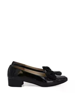 FERRAGAMO Drusilla Bow Loafers In Patent Leather - Black