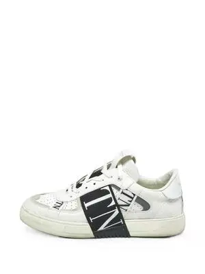 Valentino Garavani Vl7n Logo Print Leather Sneakers