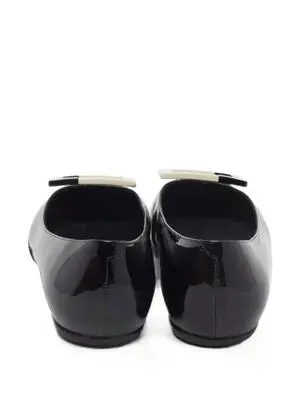 ROGER VIVIER Belle Vivier Buckle Ballet Flats