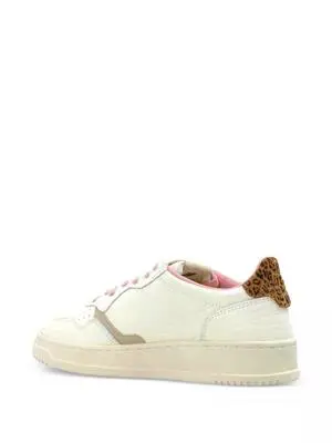 AUTRY Medalist Low Top Sneakers