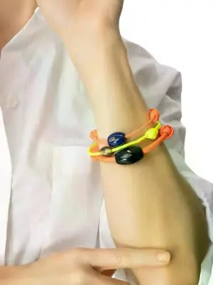 DEZSO Onyx Cowry Bead Bracelet - Orange