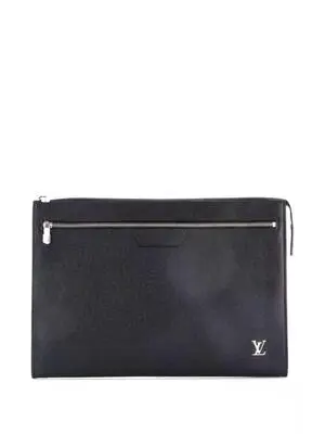 LOUIS VUITTON Zip Pochette Taiga Leather 24 Heures Clutch Bag