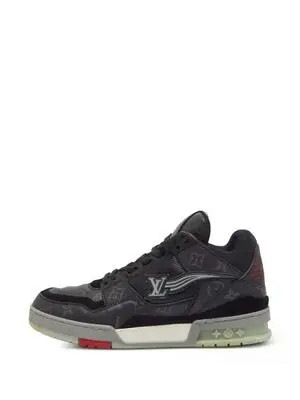 Louis Vuitton Logo Sneakers For Men
