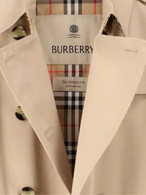 Burberry Kensington Heritage Trench Coat