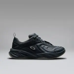Oakley Textured Sneakers For Men