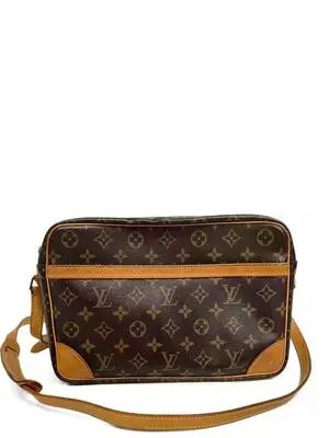 LOUIS VUITTON Monogram Shoulder Bag