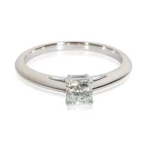 Tiffany & Co. 0.41 Ct Diamond Engagement Ring - Platinum