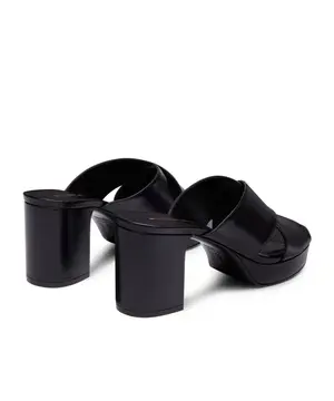 STUART WEITZMAN Dayna Platform Slide Sandal