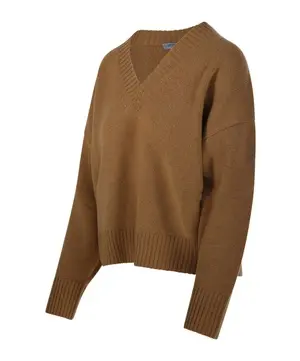 BE YOU V-neck Pullover Sweater With Ribbed Details