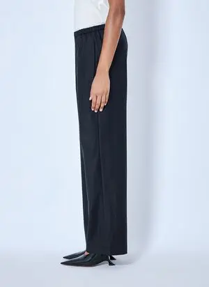 RÓHE Relaxed Straight-leg Pants
