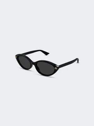 Gucci Cat Eye Sunglasses - Black