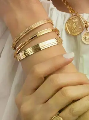 AZLEE Diamond Staircase Bangle Bracelet
