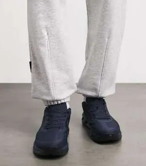On Cloudze Performance Trainers