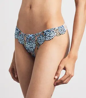 FLEUR DU MAL Embroidered Hydrangea Thong