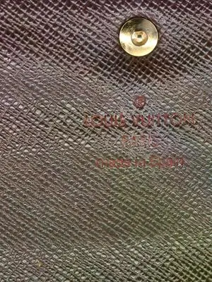 LOUIS VUITTON Sarah Wallet Damier Small Wallets