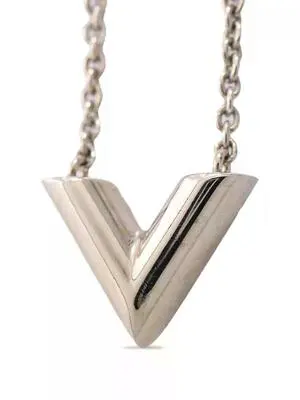 LOUIS VUITTON 2021 Essential V Brass Necklace - Silver