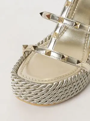 Valentino Garavani Rockstud Laminated Leather Wedge Sandals - Platinum