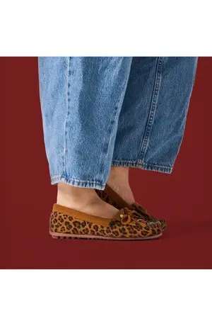 Minnetonka Thunderbird Animikii Moccasin Slipper