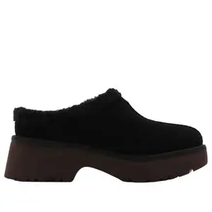 UGG New Heights Cozy Clog