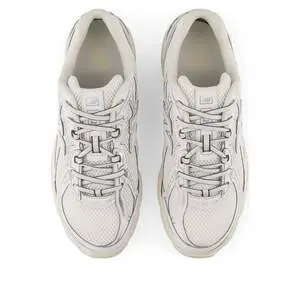 NEW BALANCE 740 Sneakers - White/sea Salt