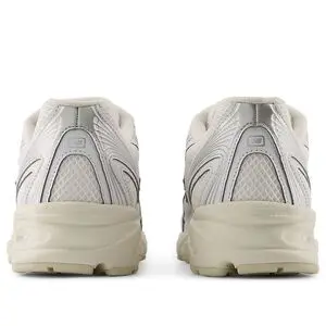 NEW BALANCE 740 Sneakers - White/sea Salt