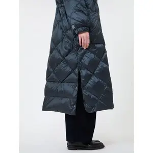 Max Mara Quilted Long-sleeve Hooded Down Jacket