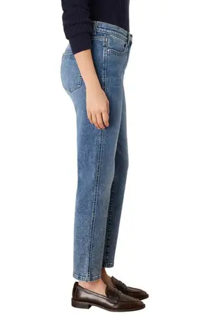 NIC+ZOE Storrow Straight Leg Jeans