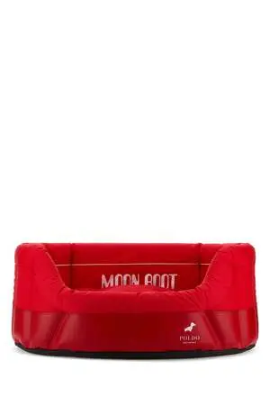 POLDO DOG COUTURE Moon Boot-style Dog Bed - Red