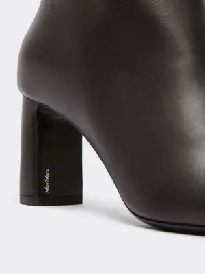 Max Mara Smooth Leather Knee-high Square Toe Boots