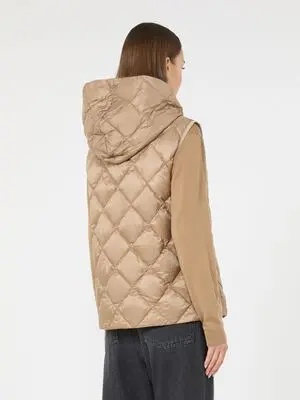 Max Mara Water-repellent Padded Gilet - Camel