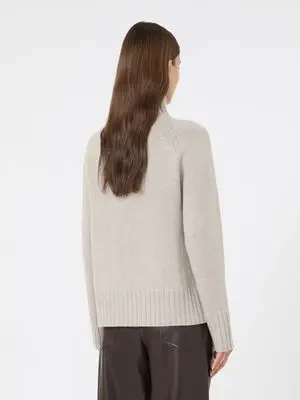 Max Mara Wool And Cashmere Yarn Polo-neck Sweater
