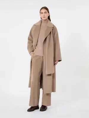 Max Mara Wool And Cashmere Yarn Polo-neck Sweater