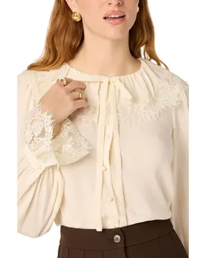 Astr The Label Emberly Lace Trim Blouse