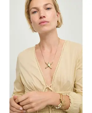 UNODE50 Tone Star Pendant Necklace
