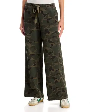 Xirena Renzo Cotton Printed Sweatpants - Camo Sage
