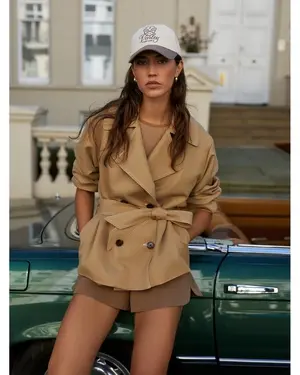 Varley Maddox Short Trench Coat - Light Tan