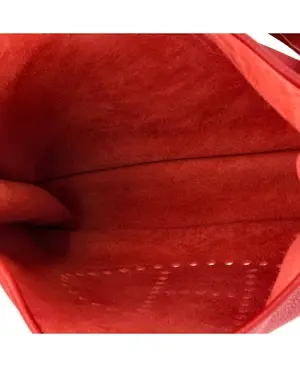 Hermès Gm Evelyne Bag Gen Iii Clemence - Red