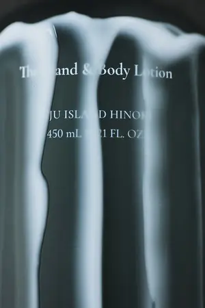 HINOK The Hand & Body Lotion