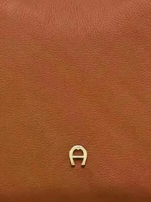AIGNER Small Zita Bucket Bag