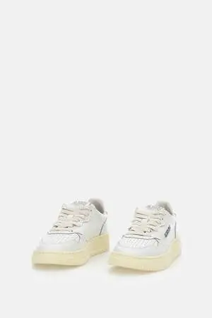 AUTRY Medalist Low Sneakers In Leather - White