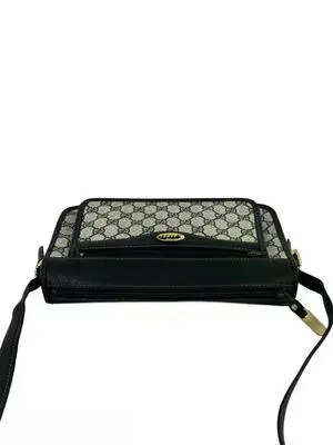 Gucci Gg Supreme Monogram Crossbody Bag