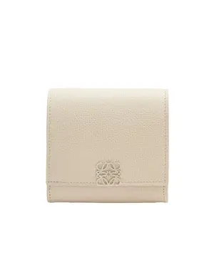 Loewe Anagram Compact Flap Wallet In Pebble Grain Calfskin - Nude