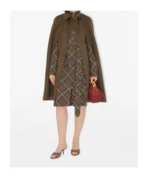 Burberry Hook-and-loop Cape