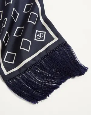 Valentino Garavani Opticool Vlogo Signature Fringed Edge Scarf