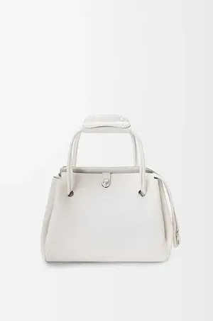 Loewe Medium Madrid Bag In Supple Grained Calfskin - White