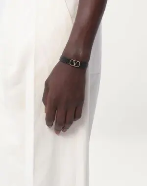 Valentino Garavani Vlogo Signature Buckled Bracelet