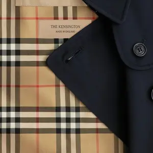 Burberry Short Kensington Heritage Trench Coat