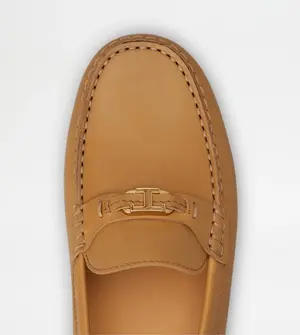 TOD'S Round-toe Loafers